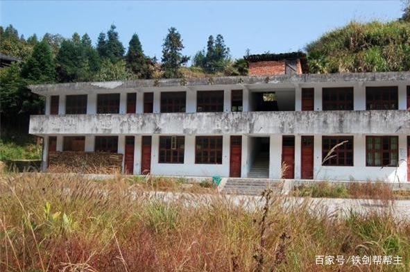 荒芜校园二楼封印的原因图标