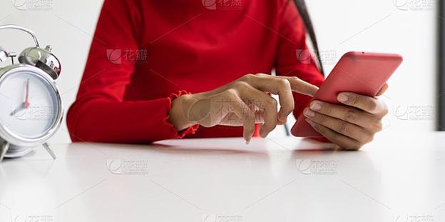 女生说刚和朋友交换了手机图标