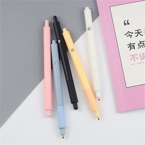 喜欢用钢笔的女生性格图标