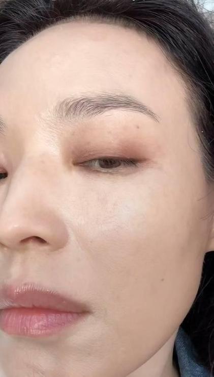 后摄像头照相脸歪图标