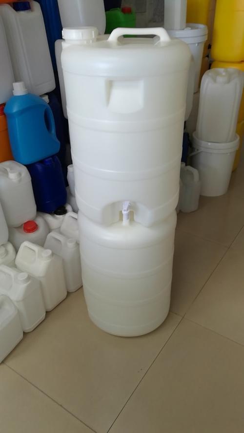 装水的容器叫什么图标