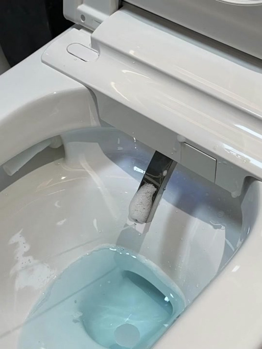 冲水马桶洗屁屁