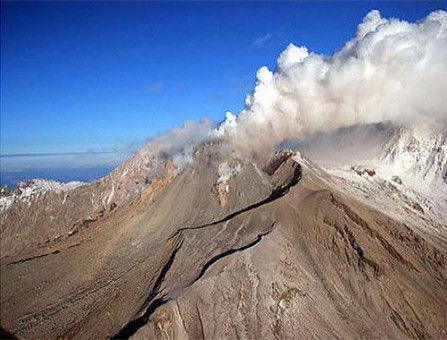 休眠火山的火山灰截图