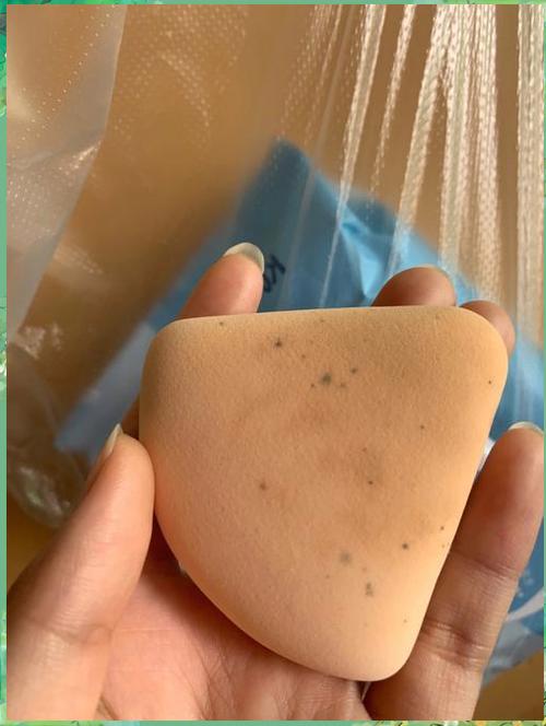 粉饼的粉扑可以用来上粉底液吗图标