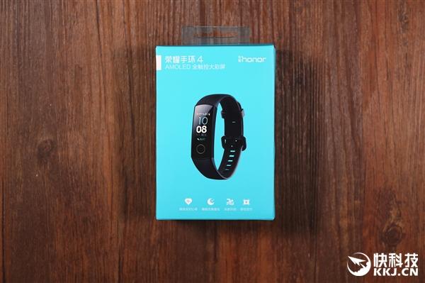 荣耀手环4开机截图
