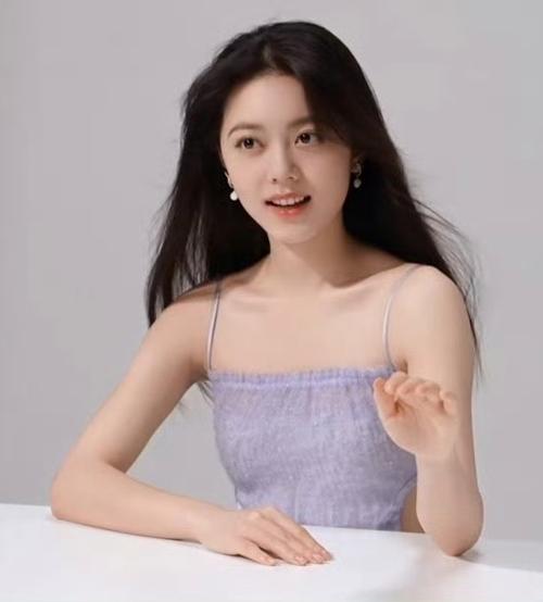 赵今麦百科图标