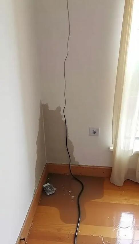 地面水管漏水怎么找漏水点图标