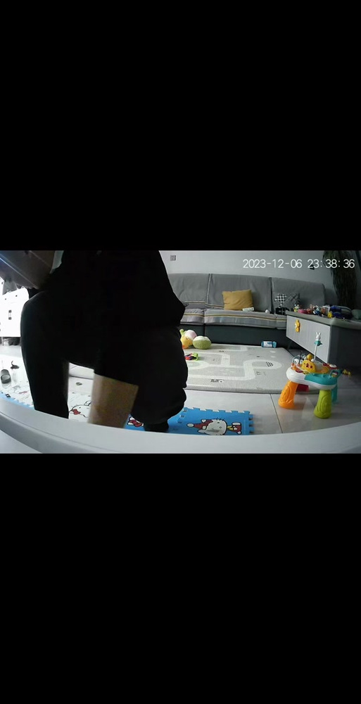 监控里面看到一束光截图