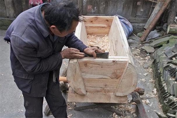 老式棺材图标