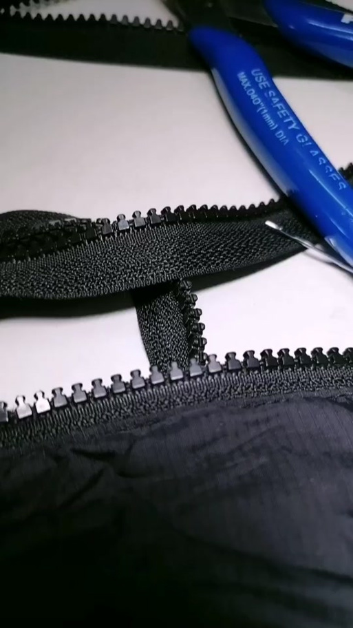 羽绒服拉链齿坏了能修吗截图