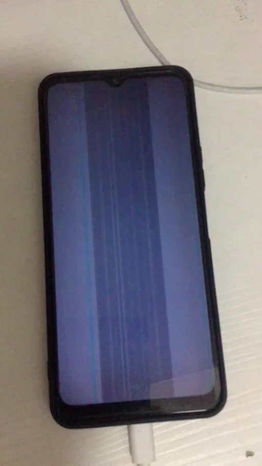 vivo手机屏幕出现彩色竖线缩略图