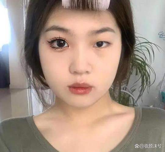 女生说我在化妆截图