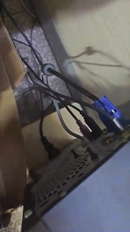 笔记本黑屏长按电源键无法关机截图