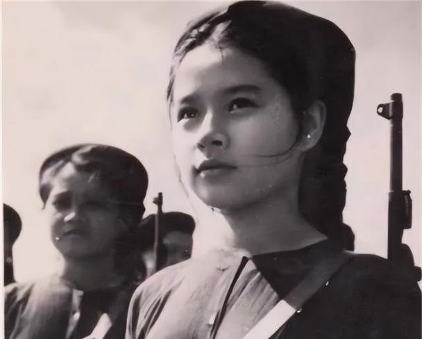 抗日女英雄银金花身高图标