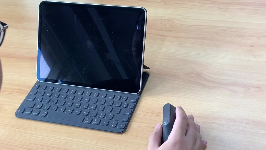 ipad可以接键盘和鼠标吗图标