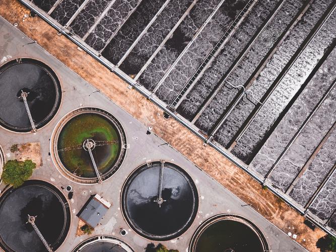 rainwater contains hydrogen
