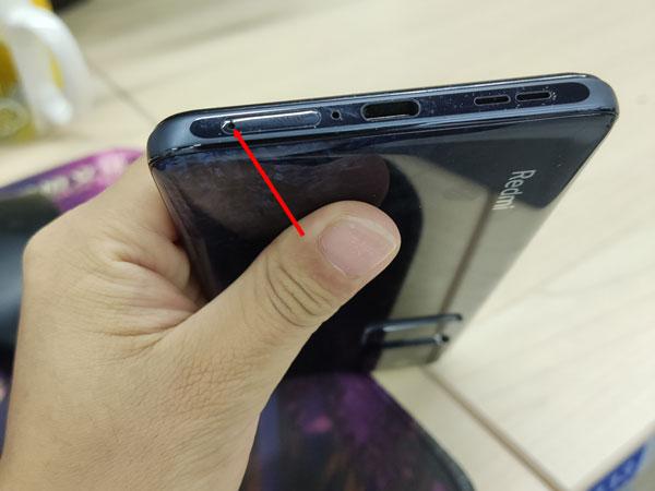 红米装卡的地方怎么打开图标