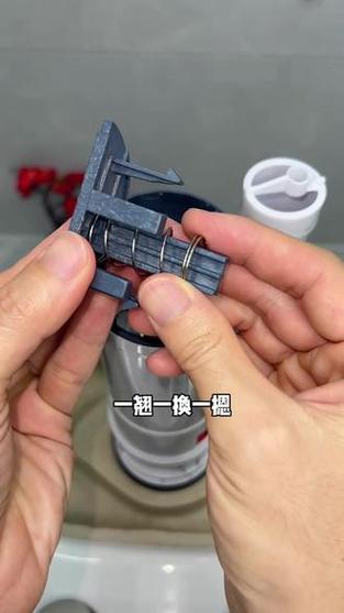马桶按键不回弹怎么修