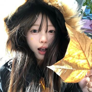 又纯又欲头像女图标