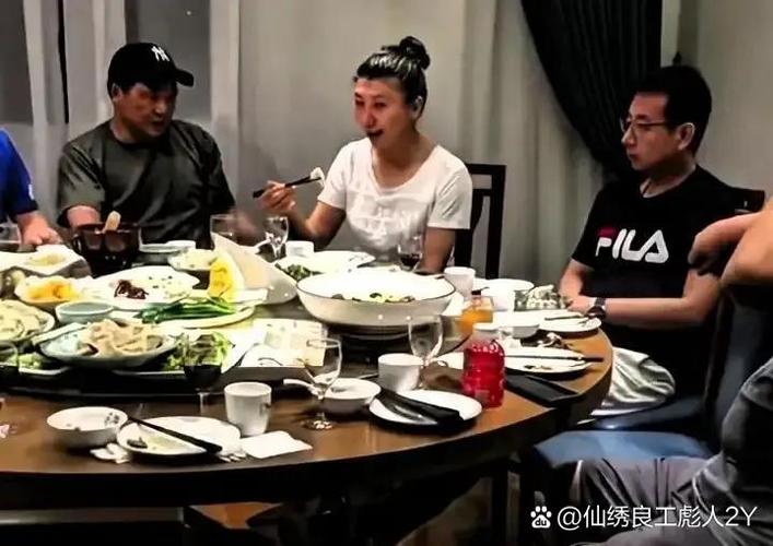 照片光线暗脸部黑怎么处理图标