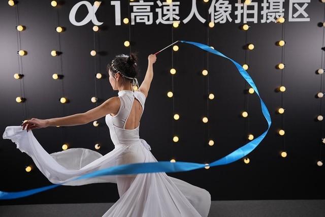 ios14怎么一直连拍怎么弄图标