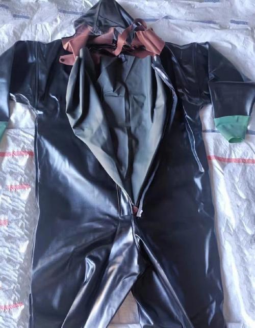 全身防水连体下水裤图标