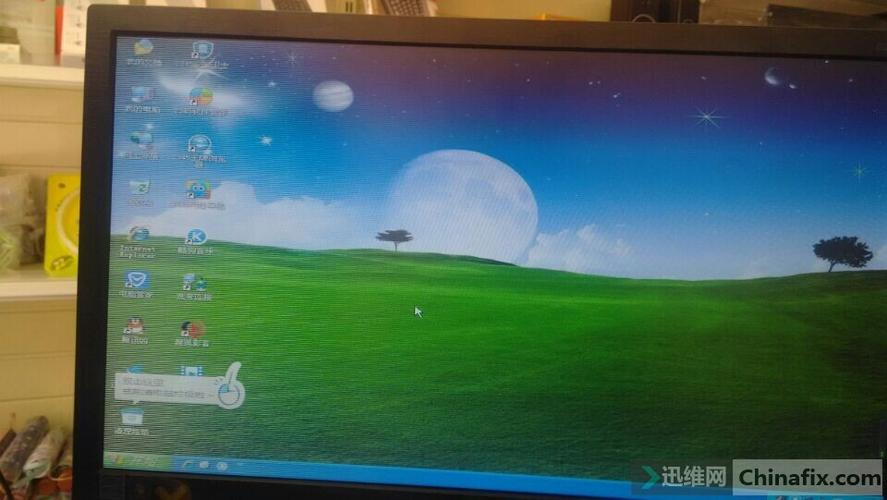 平板屏幕顶部有白线截图