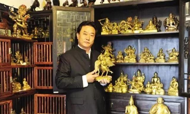 中国19位顶级收藏家图标