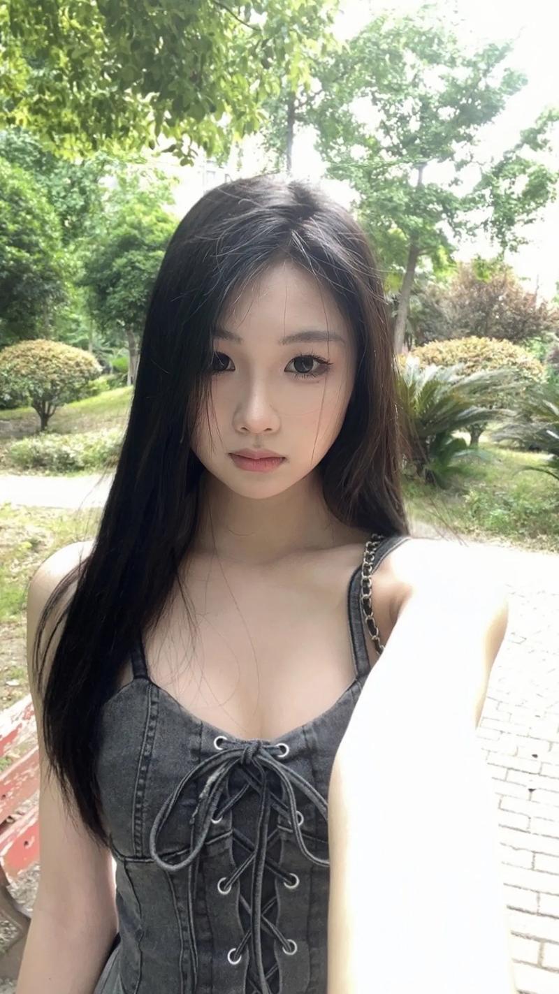 女生说不吃饭幽默回复图标