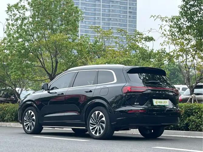 问界m7算不算豪车图标