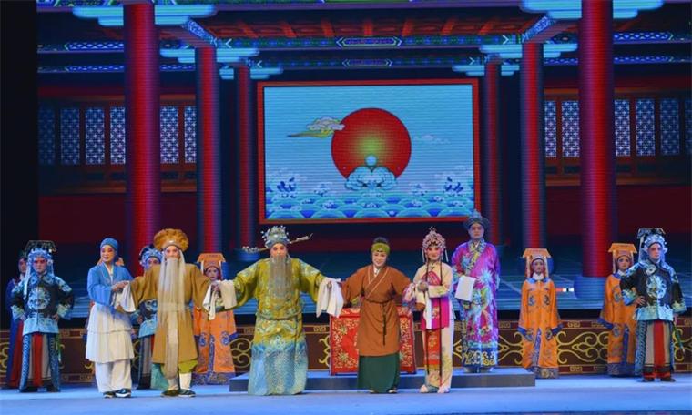旧时称戏曲团体为截图