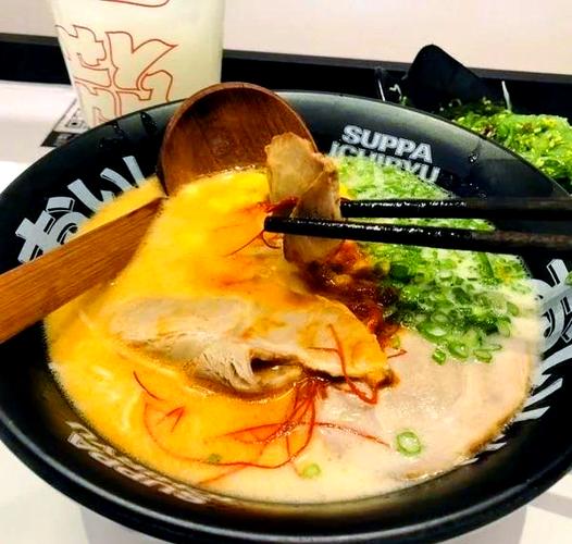 开拉面店赚钱吗图标