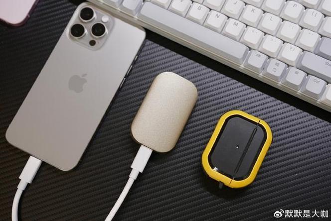 iphone连接移动硬盘图标
