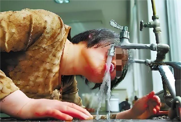 喝自来水的危害图标