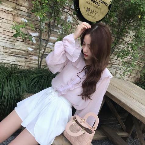 任性的女生给人的感觉图标