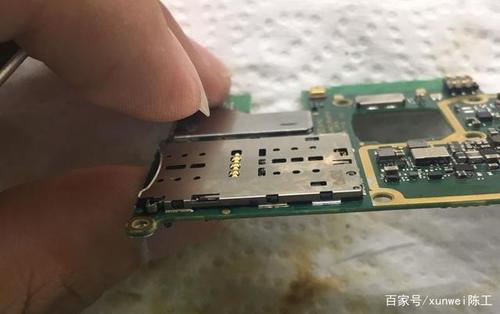 用力插卡槽会损坏主板吗图标