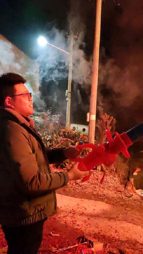 农村可以放烟花吗图标
