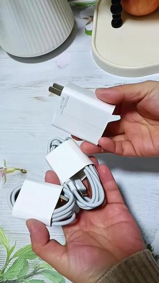 能不能用手机充电器给笔记本充电图标