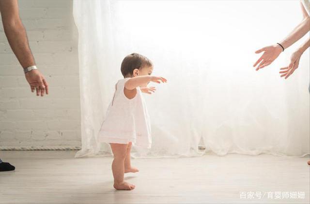 教宝宝学走路视频截图