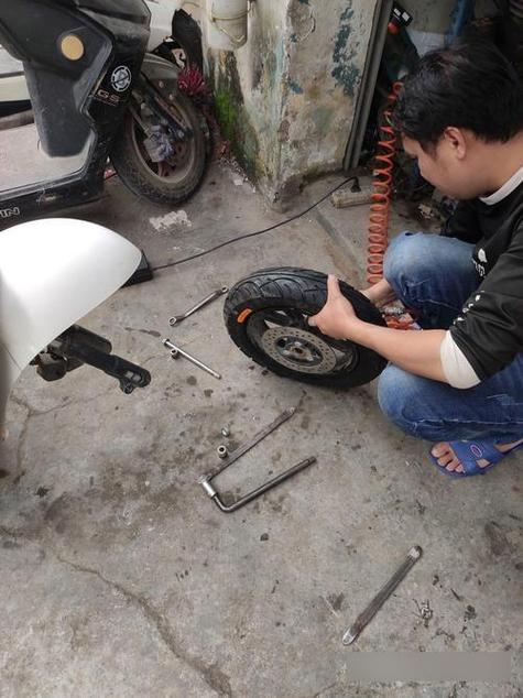 电动车外壳坏了换一个多少钱图标