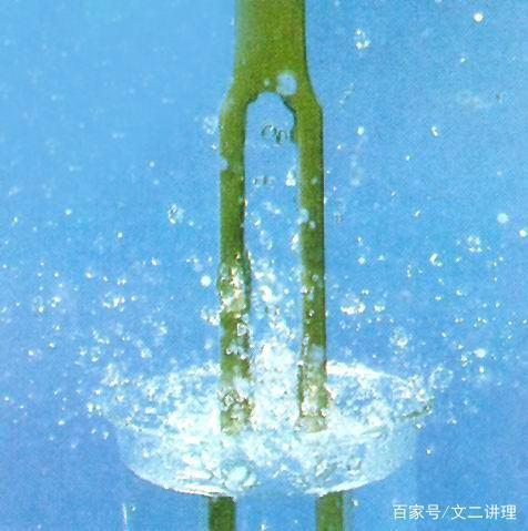 手机掉水里立马拿出来声音变小图标