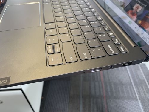 联想小新pro13开盖开机图标