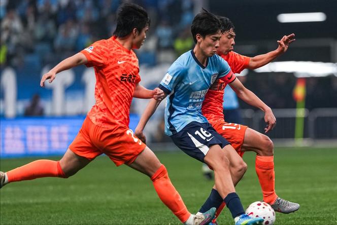 中超:云南3-1大连截图