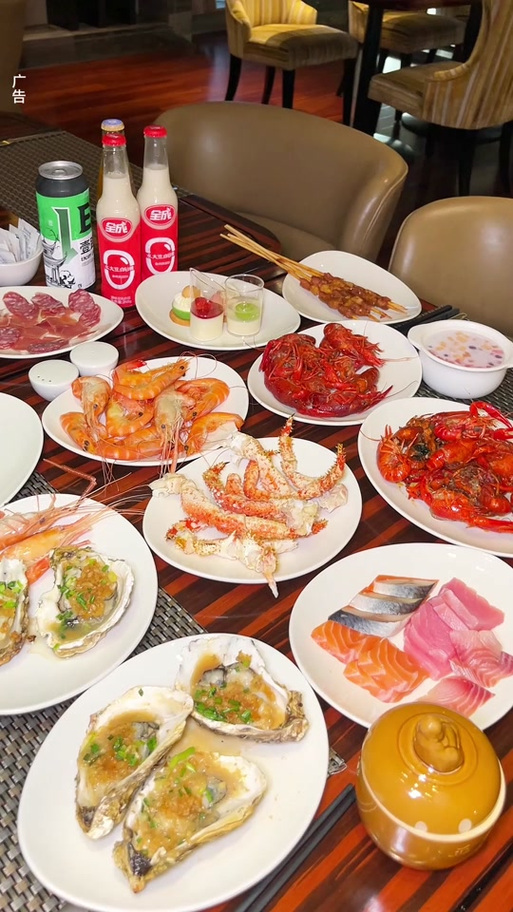 各种美味大餐请你吃图标