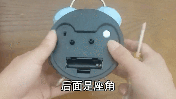 小闹钟内部齿轮安装图图标