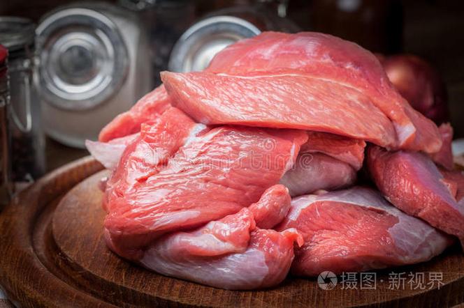 鸡肉熟了但是肉粉红色图标