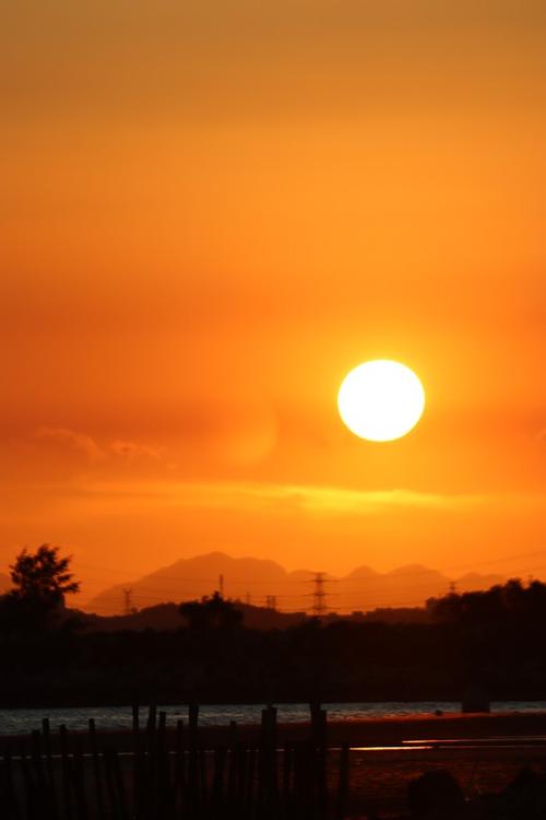 朝阳与夕阳的感慨图标