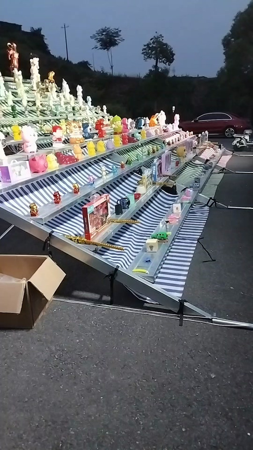 地摊套圈视频截图