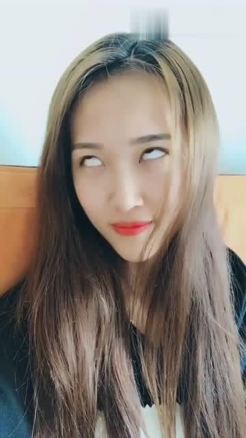 女生翻白眼是讨厌吗截图