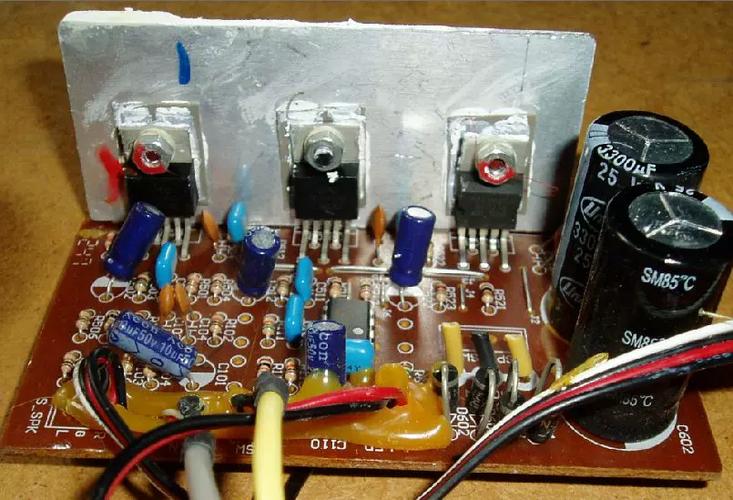 漫步者r233t图标